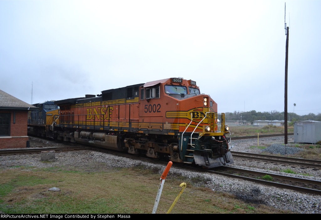 CSX K427 w/ BNSF Power